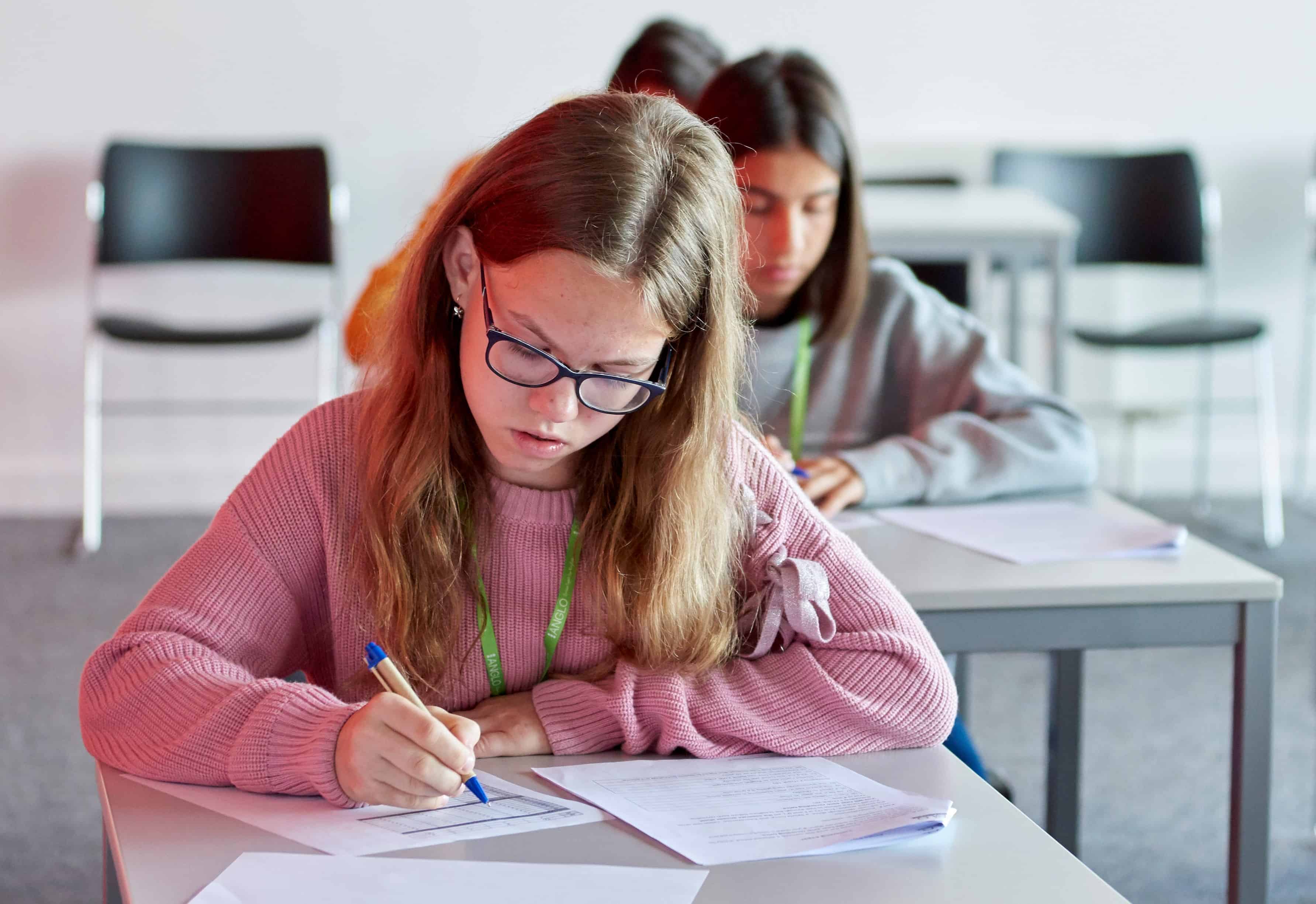 English Summer Courses - Anglo Ltd - Summer School